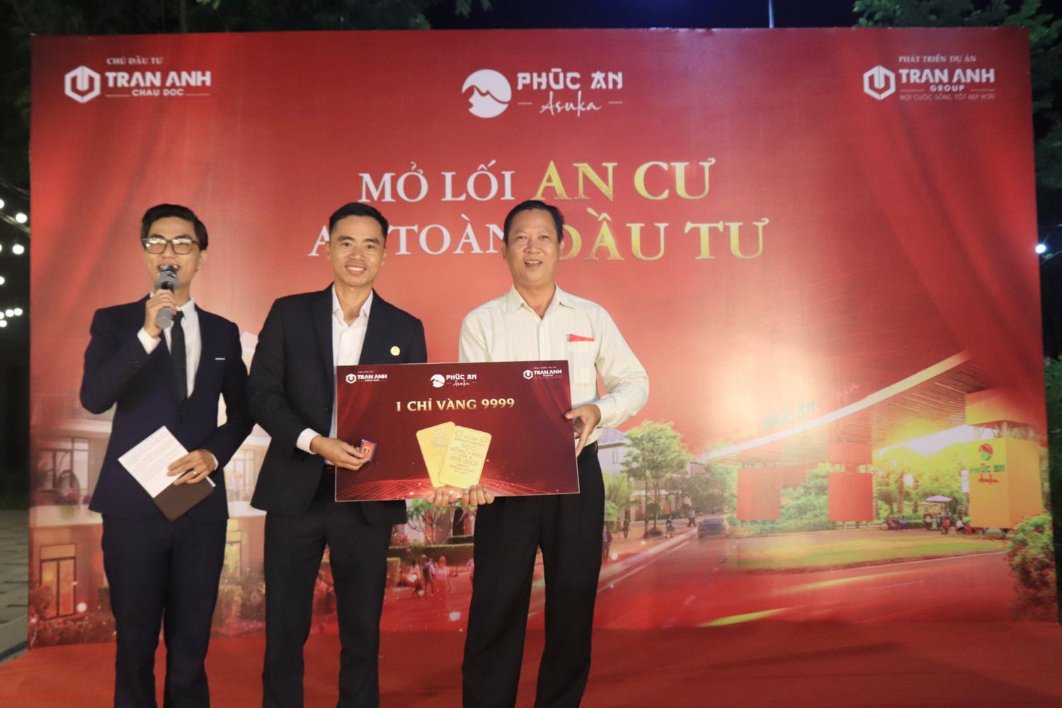 Trần Anh Group ra sổ hoàn công cho khách hàng mua sản phẩm Phúc An ...
